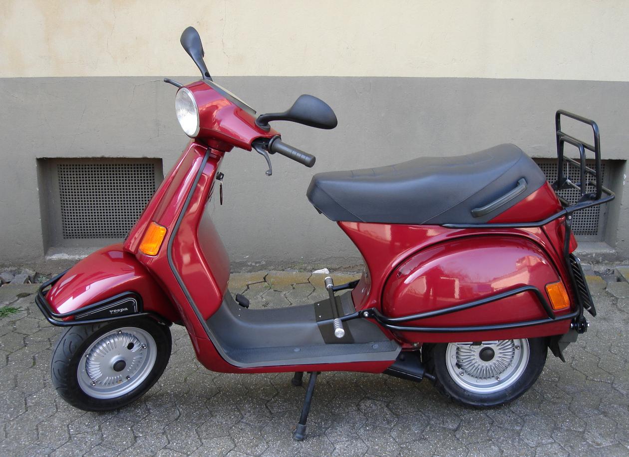 Hilfeeeeeee-ich such den Farbcode von meiner Cosa - Vespa PX, T5, Cosa etc. - GSF - Das Vespa ...